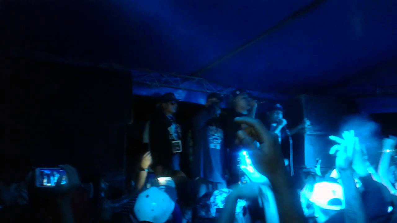 Santa Grifa - Volver a Ser En vivo Morelia - YouTube