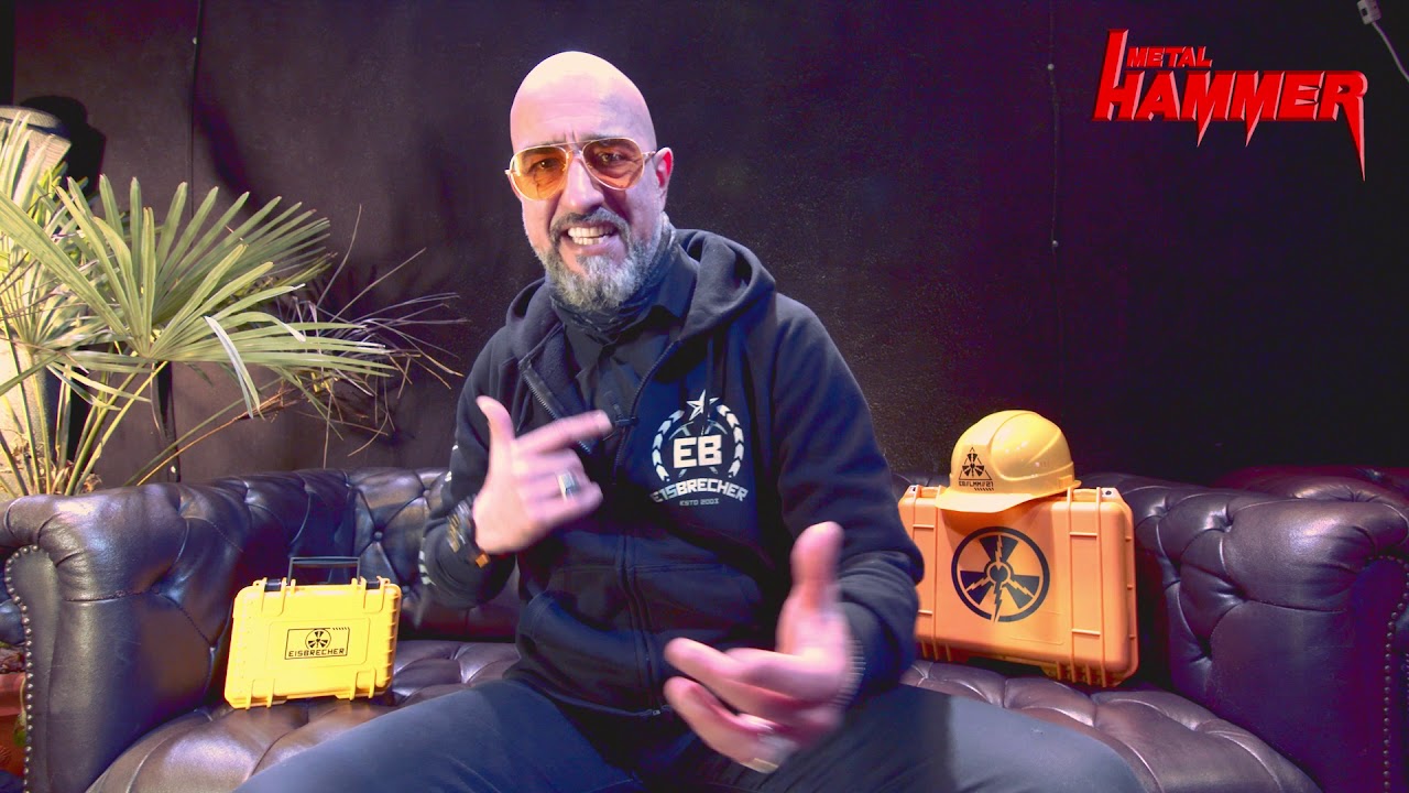 Eisbrecher: Alexx Wesselsky vs METAL HAMMER 04/2021 - YouTube