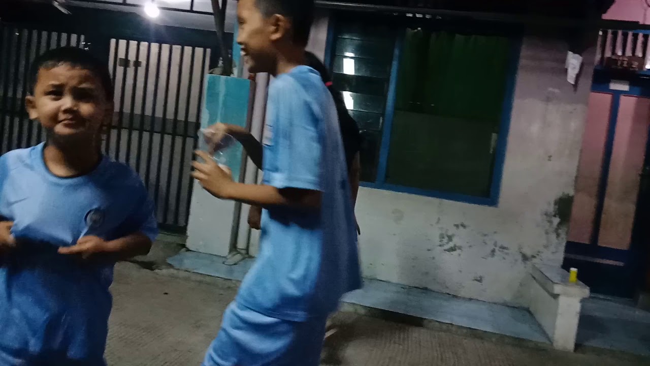 Main balon / playing balon - YouTube