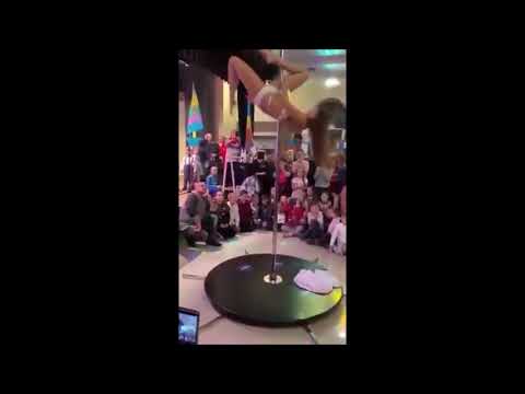 Çocukların Gözleri Önünde Direk Dansı Yapmak