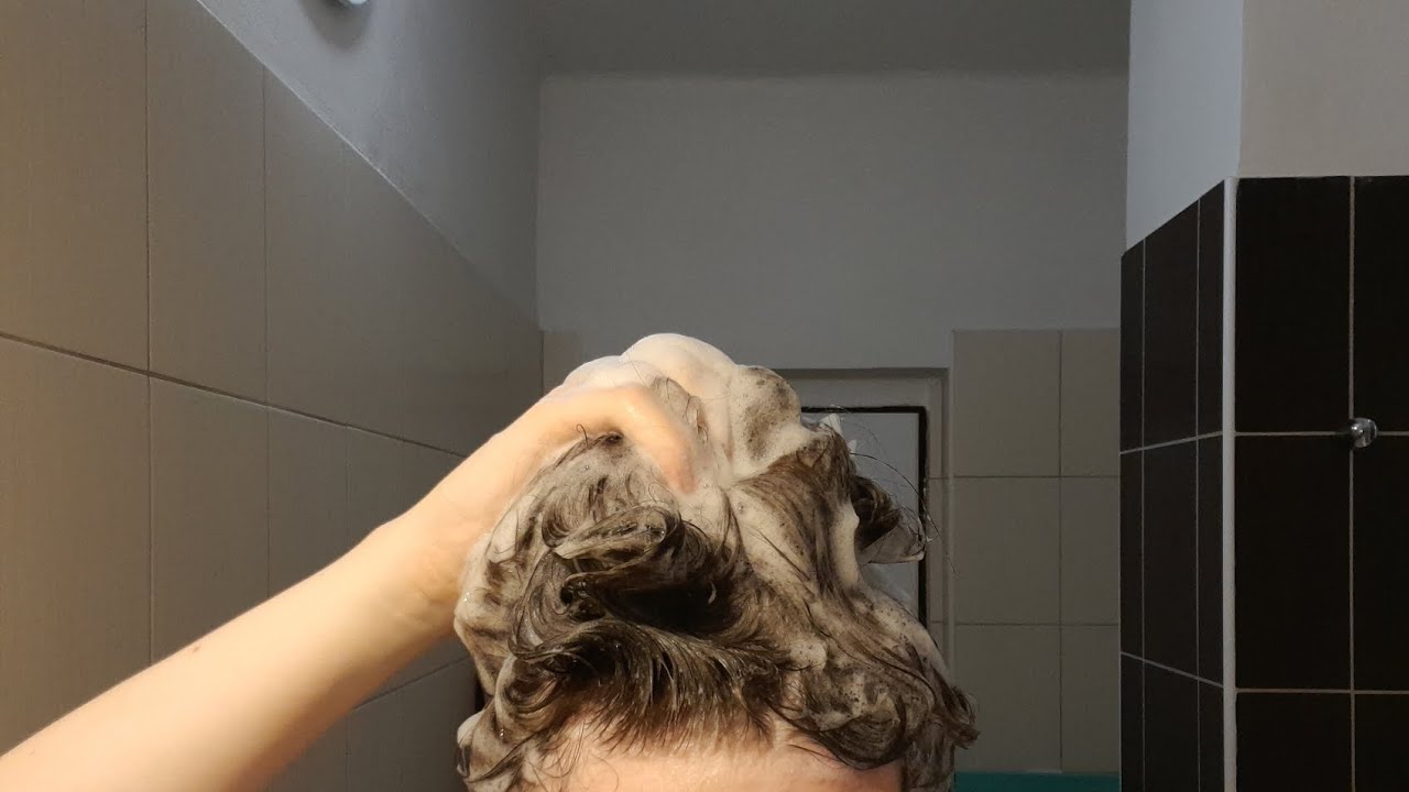 ASMR | washing my hair 👩(shampoo sounds) - YouTube