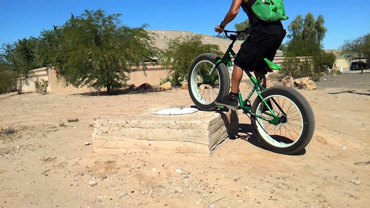 MONGOOSE BEAST Climbing BIG Concrete Block FAT BIKE BMX MTB - YouTube