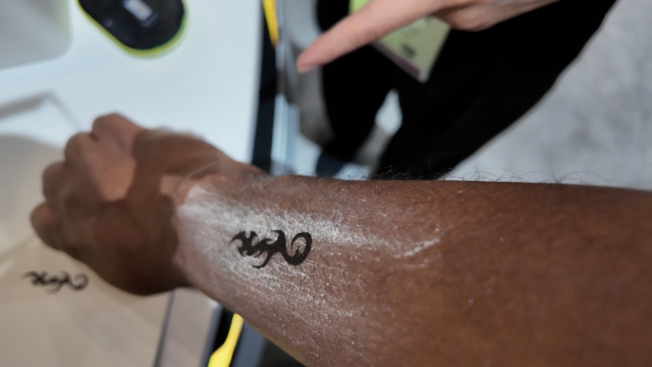 CES | Digital Tattoo Printers Are Pretty Cool! - YouTube
