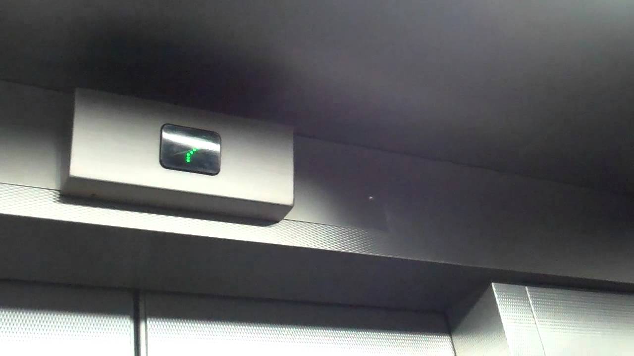 Chiltern Lift @ Unknown Car Park in High Wycombe.MP4 - YouTube