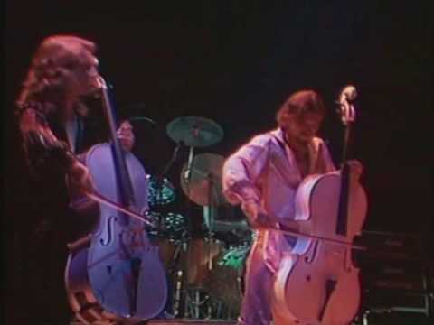 ELO - Showdown - Electric Light Orchestra (remastered audio) Live - YouTube