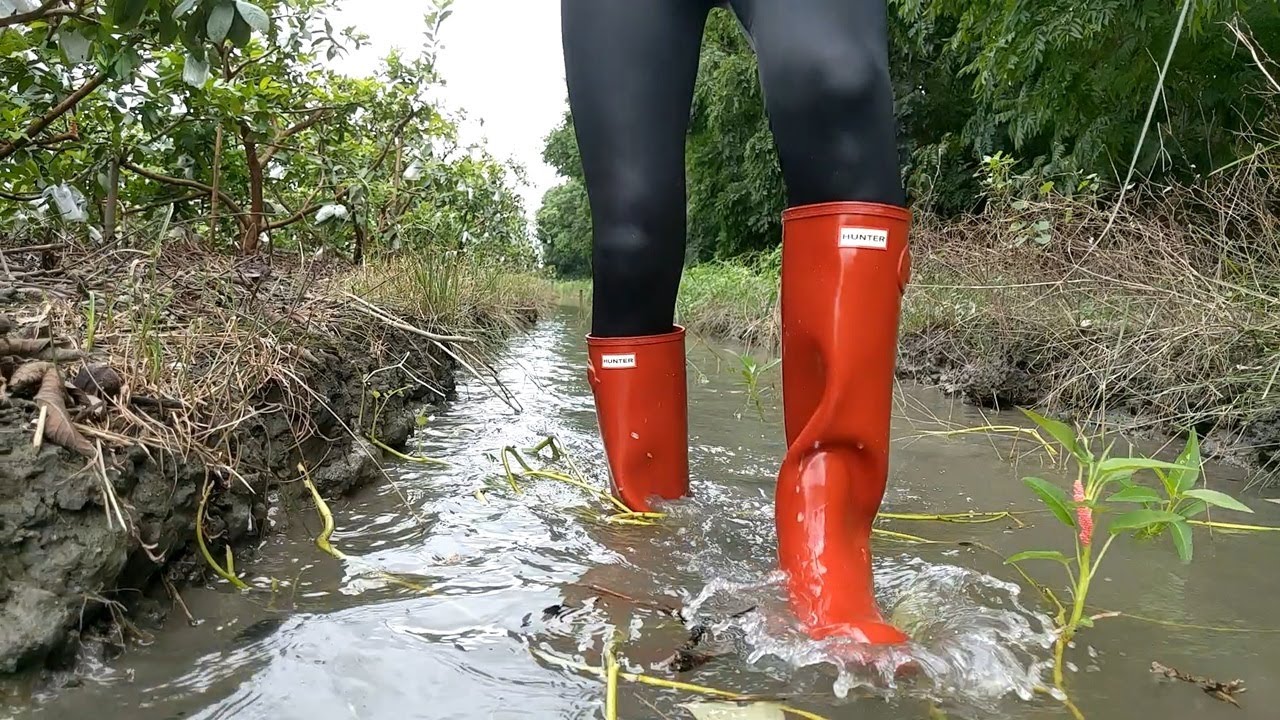 Hunter Boots Brick Red_6 - YouTube