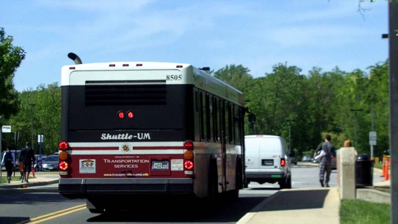 Shuttle-UM 2005 Gillig Advantage #8505 - YouTube