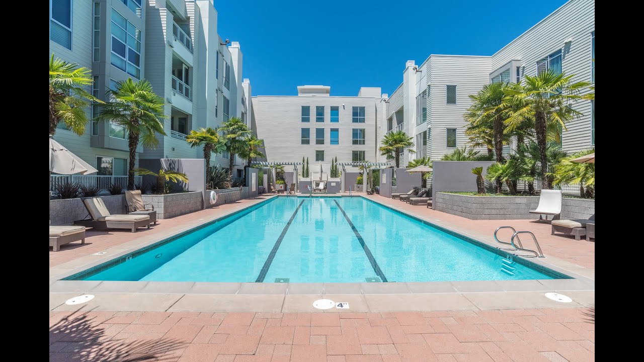 Live at the Mercer - YouTube