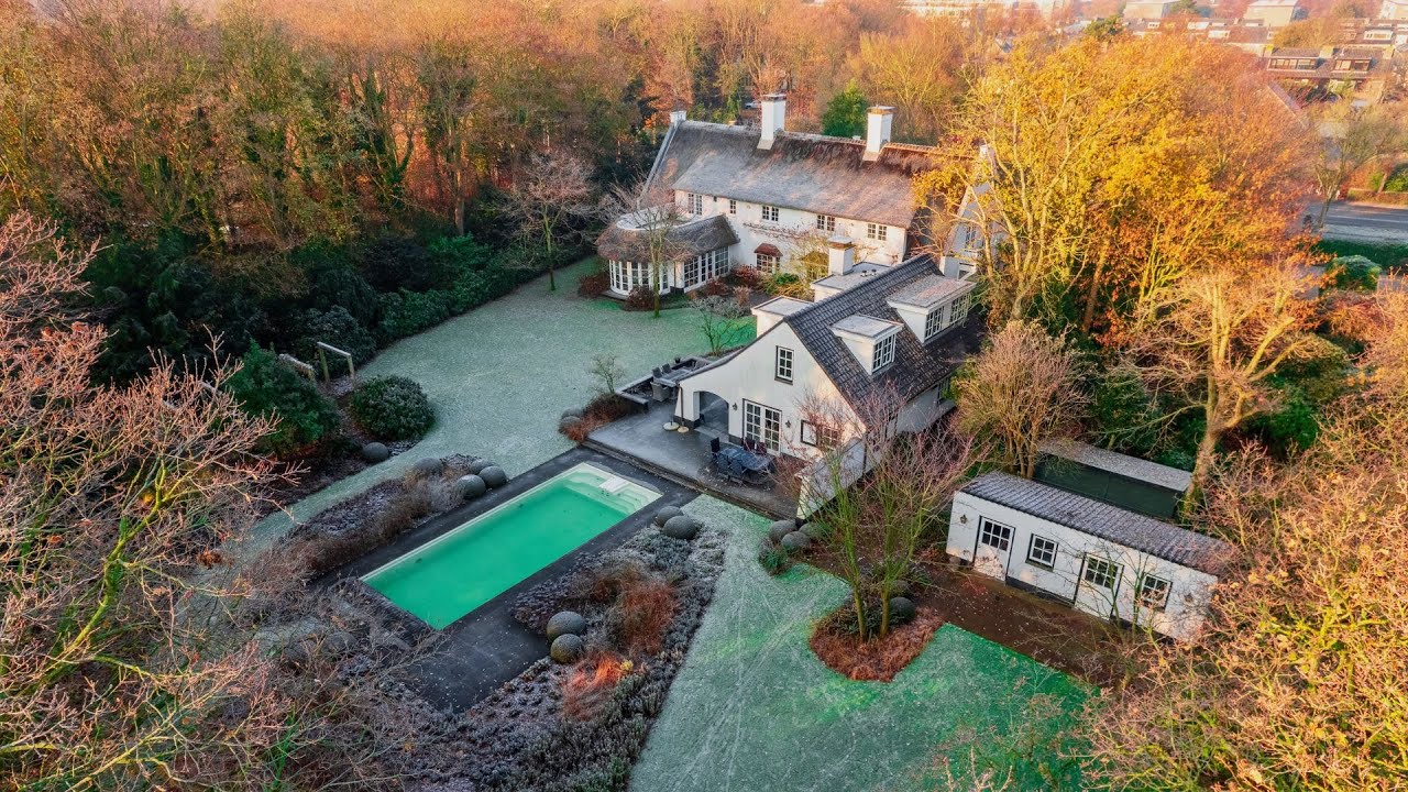 Wonen met grandeur... in je eigen bos | Gooweg 14 te Noordwijk - YouTube