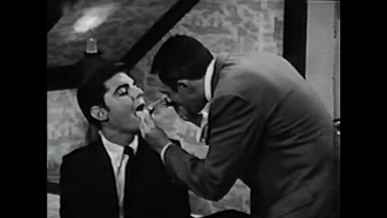 He & She (1967-1968) - Episode 11: The Coming Out Party - YouTube