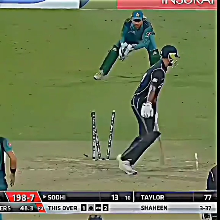 Pakistani premier fast bowler Shaheen Afridi # satday - YouTube