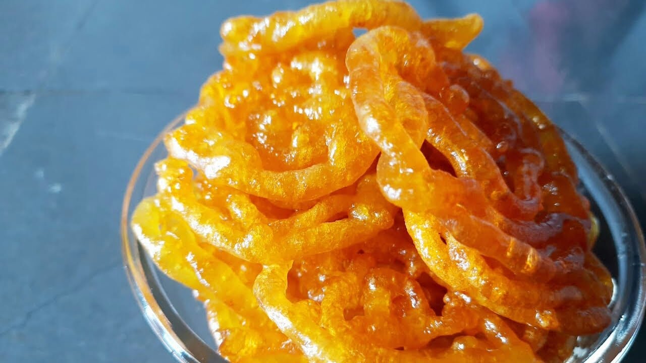 Juicy Jalebi || Crispy Jalebi || very easy process - YouTube