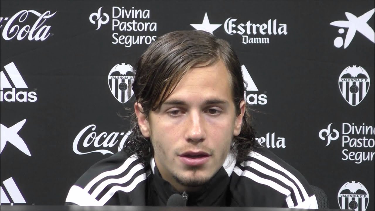 Lucas Orban rueda de prensa 10 de febrero 2015 - YouTube