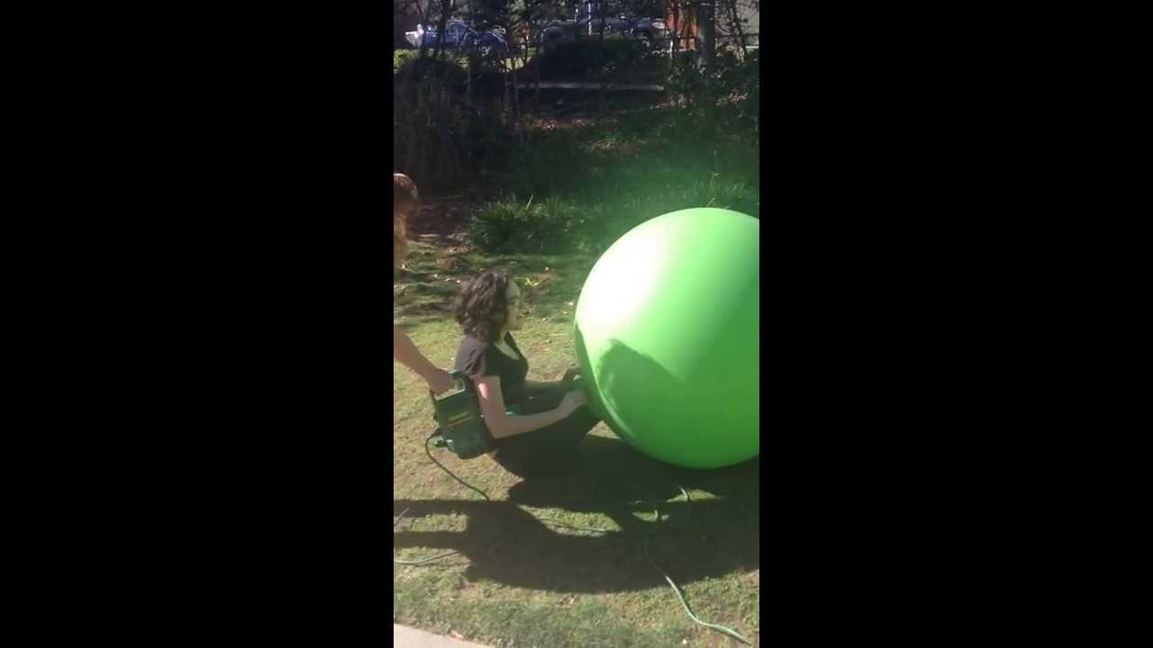 Giant climb-in balloon fail - YouTube