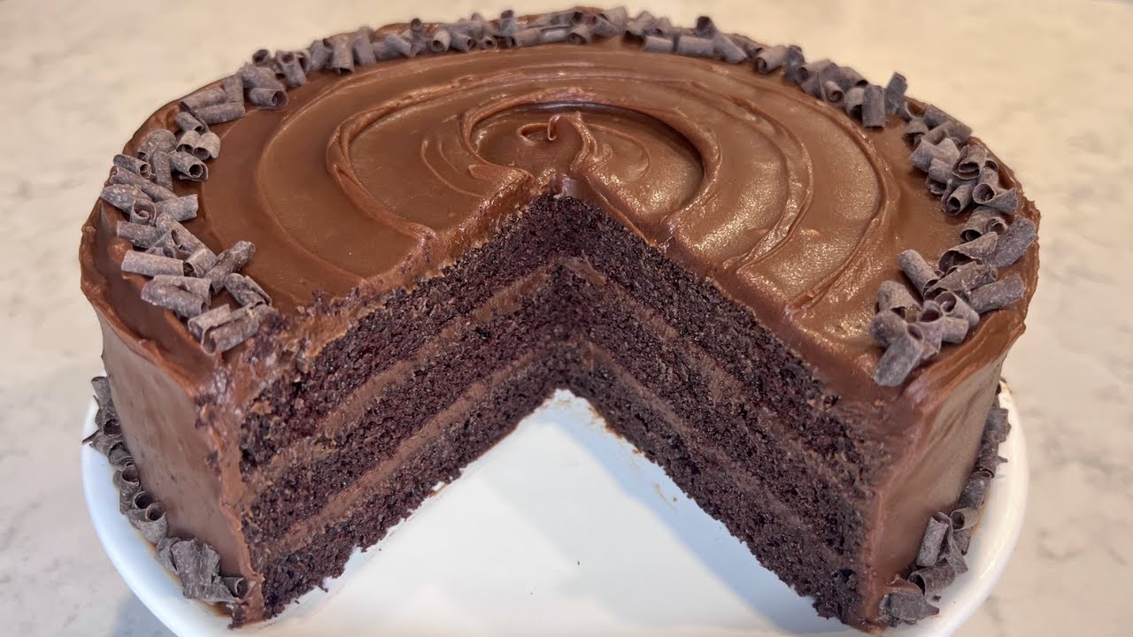 The Easiest and Most Delicious Chocolate Cake Recipe! - YouTube