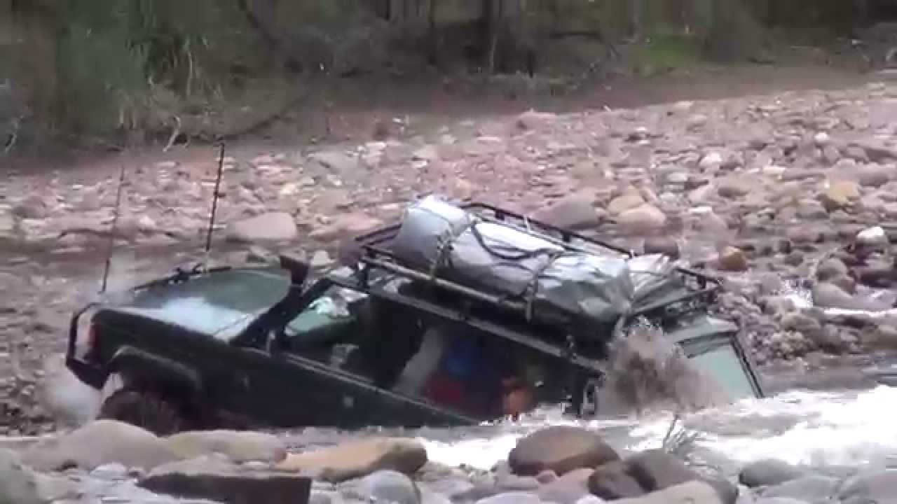 Range Rover river crossing fail & recovery - YouTube