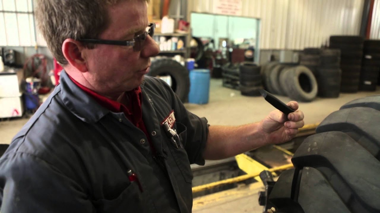 Integra Tire Canada ReGrooving - YouTube