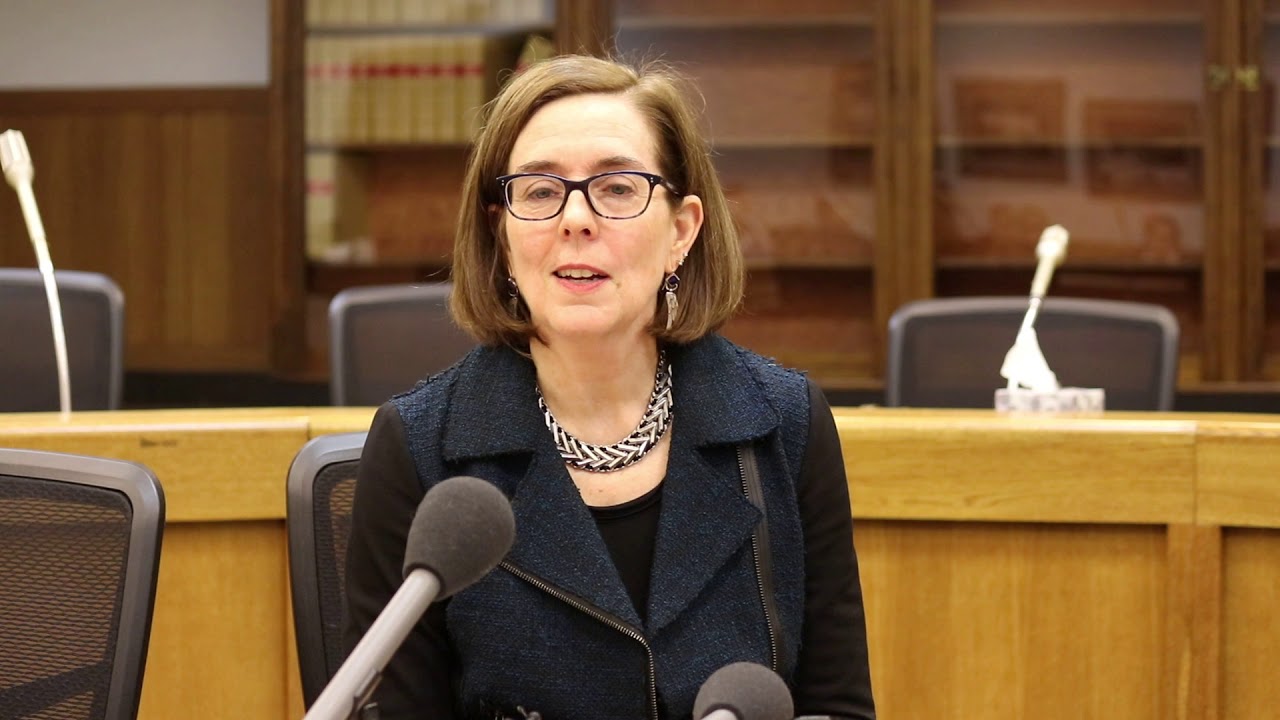 Oregon gov: We comply with U.S., state immigration laws - YouTube