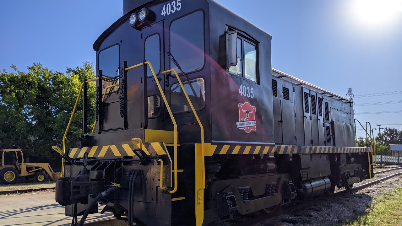 4035 back in service - YouTube