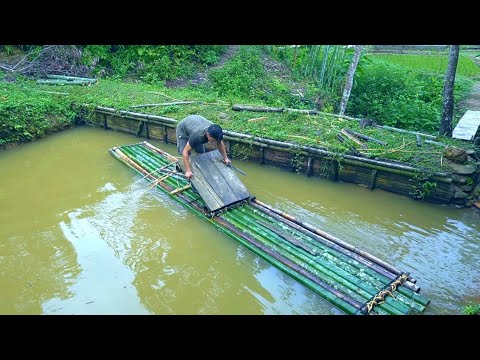 Single wooden bridge, Rebuild the broken bamboo raft | Live with nature ...