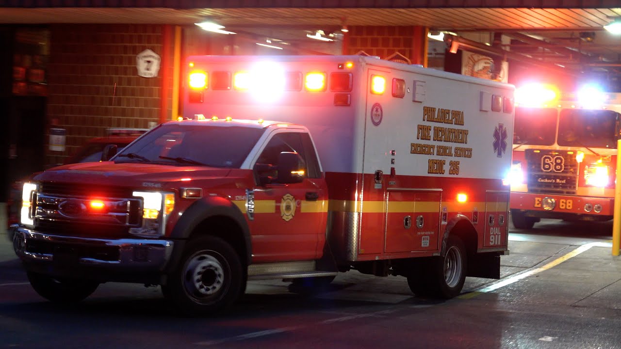 Philadelphia Fire Department Engine 68 & Medic 3 Responding - YouTube