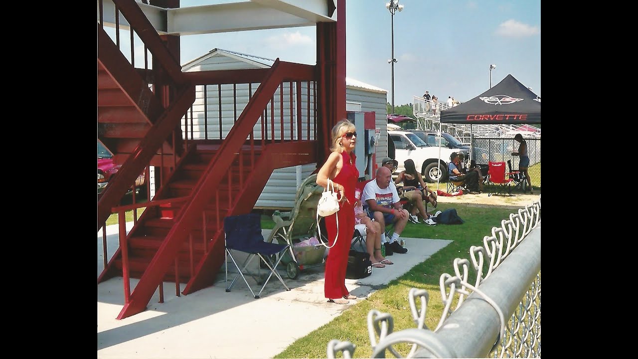 Drag Racing At Gator Alley - YouTube