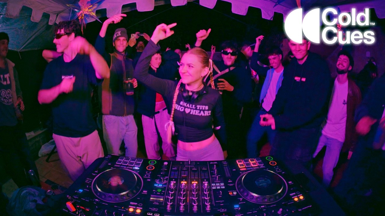 Heavy HardGroove & Nostalgic Trance Set At a Backyard House Party ...