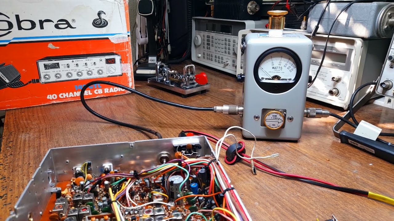 Cobra 148GTL mods power mosfet - YouTube