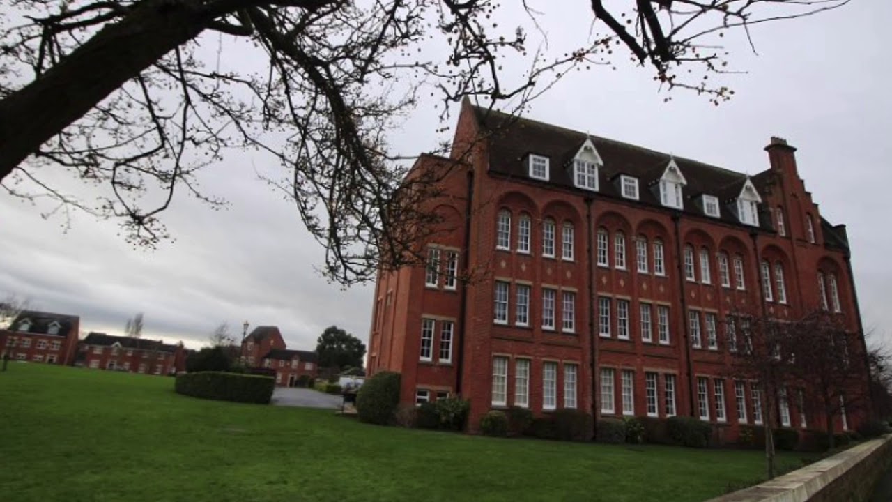 Apartment 29, College Gate - YouTube