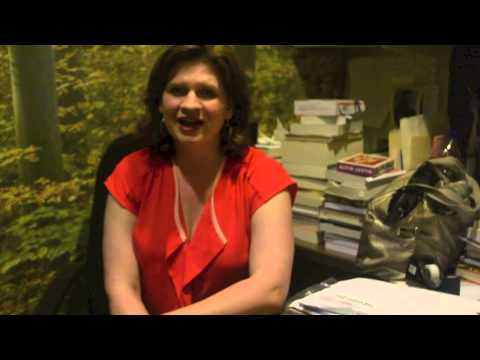 Fierce Reads 2013: Emmy Laybourne & Jessica Brody - YouTube