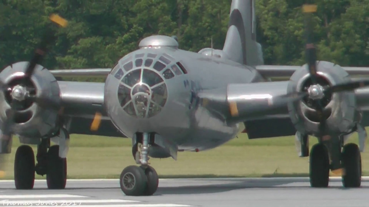 B-29 "Fifi" Demo - WWII Weekend 2016 - YouTube