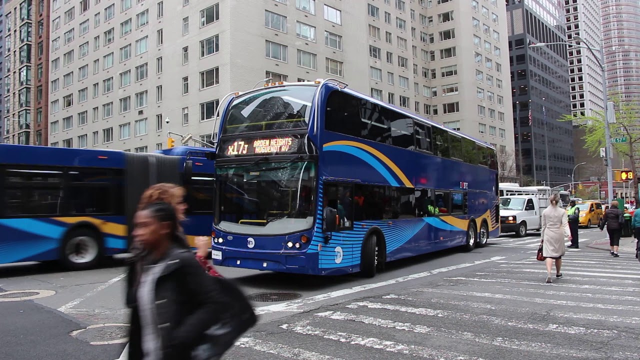 2017 Alexander Dennis Enviro500 SuperLo #0022 on the x17J at 57th ...