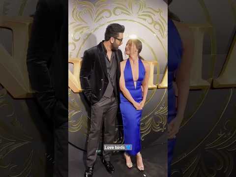 Such A Adorable moment🤌😍💙 The way #AliaBhatt is looking at #RanbirKapoor such a cuties both looks 😍🥹