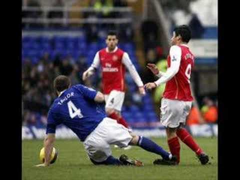 eduardo da silva - broken leg (quebra a perna) - YouTube