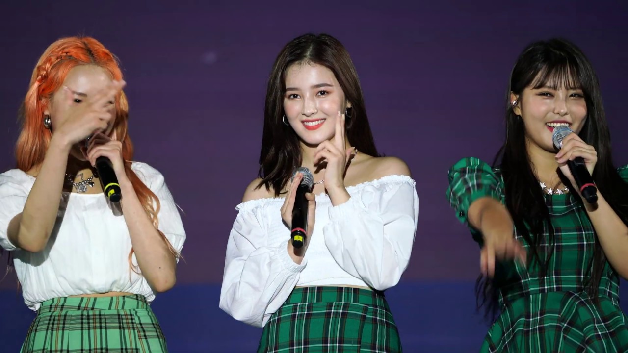 190921 모모랜드 (MOMOLAND) 너무나 예쁜 낸시(Nancy) Talk Time 국회의사당 4K 직캠 fancam ...