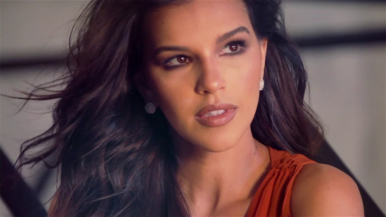 Constance - Campanha Inverno (promocional) - YouTube