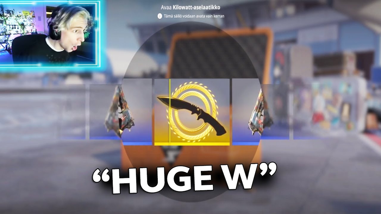 He unboxed the Most RARE Kukri Knife in CS2... - YouTube