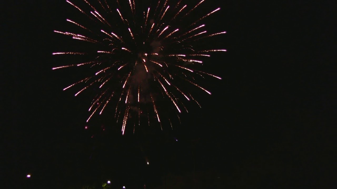 Medium Level Fireworks 10 min - YouTube