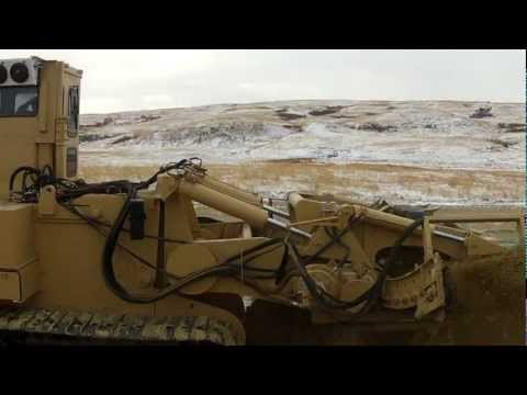 Tesmec 1075 Bucket Wheel Trencher at work in North Dakota - YouTube