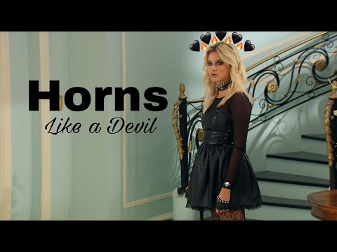 Ámbar Smith - Horns like a Devil