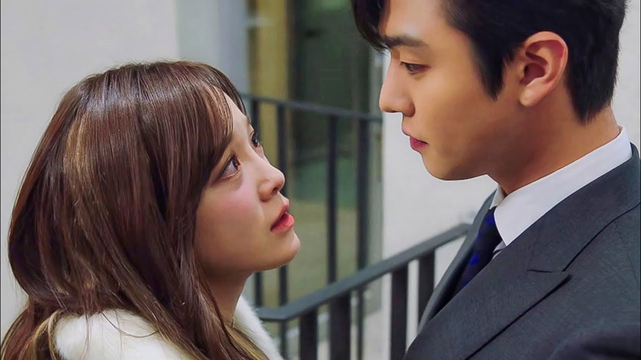 Handsome King Falls For Cute Girl in Parallel World Korean Drama Hindi ...