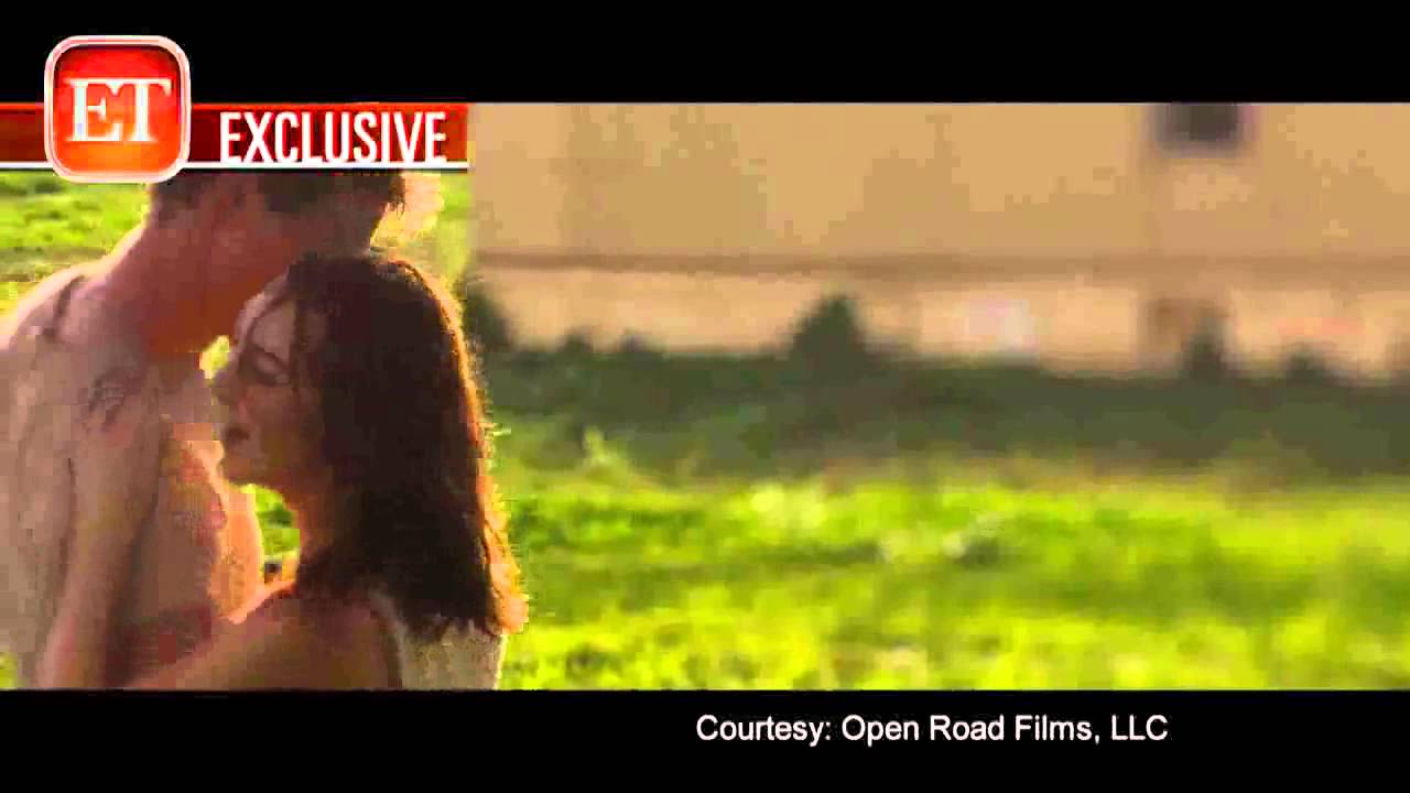 'The Host' Exclusive Saoirse Ronan's Sexy Smooch. " dance and kiss ...