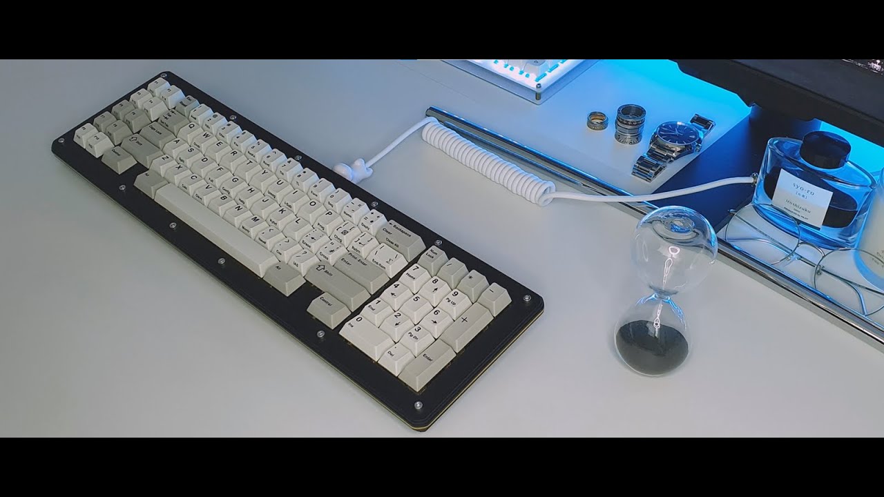 Acrylic Geonworks W1-AT With Brass Plate Typing - YouTube