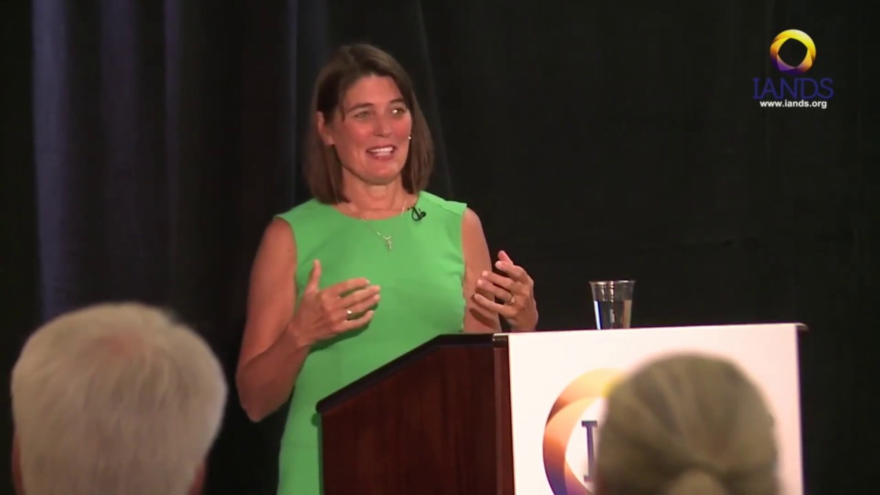 DR MARY NEAL AMAZING NEAR DEATH EXPERIENCE - YouTube