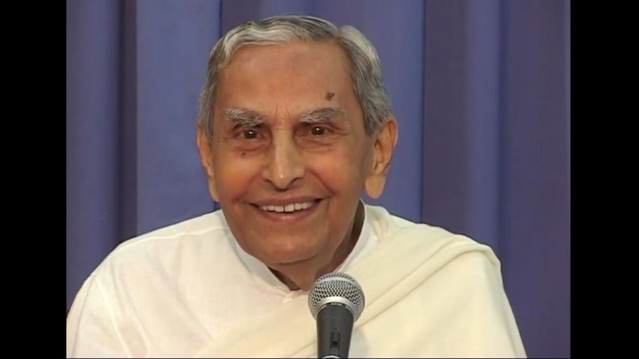 The Story of Govardhan Pahad | Satsang in Sindhi - YouTube