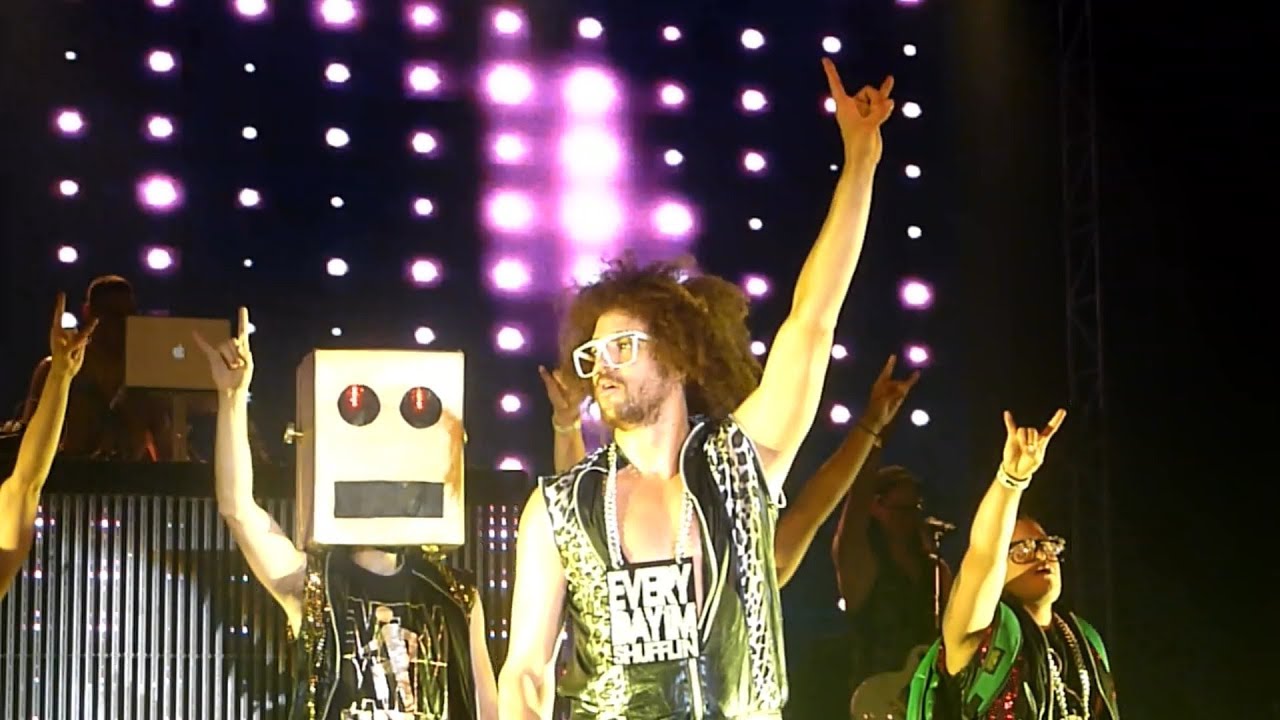 LMFAO - Party Rock Anthem - Live - Wintersound 2012 Delémont - (Live HD ...