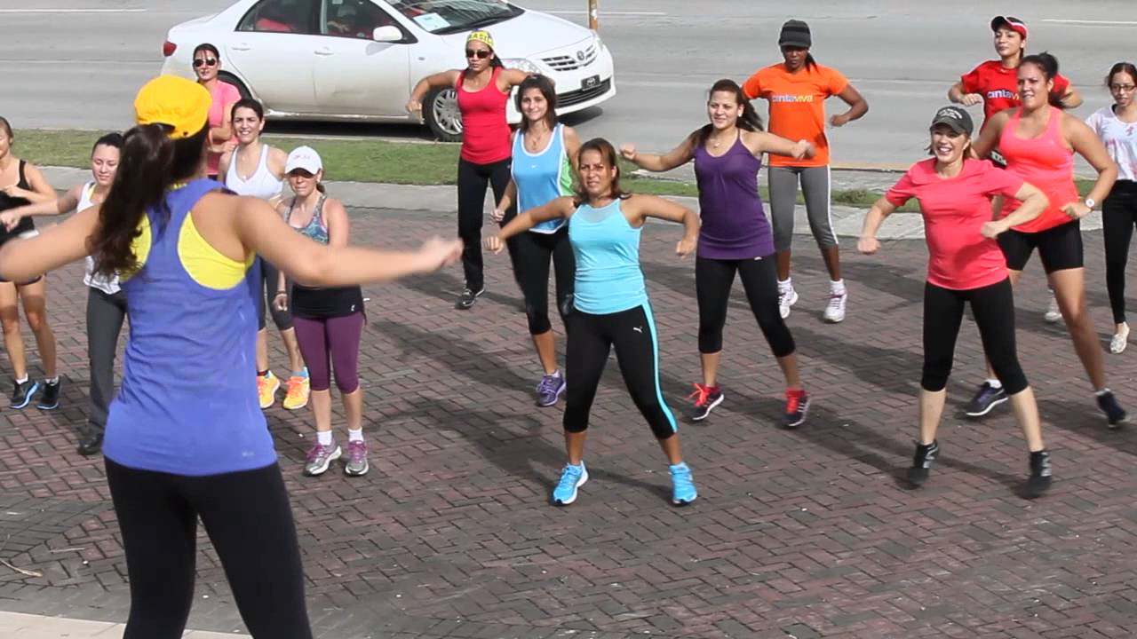 Clases de Samba Fit - YouTube