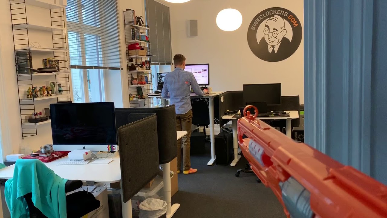 Cobben blir Nerf’ad - YouTube