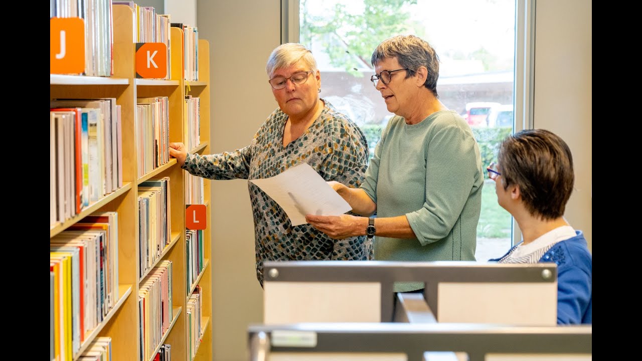 Estinea - werkplek bij de bibliotheek in Dinxperlo - YouTube