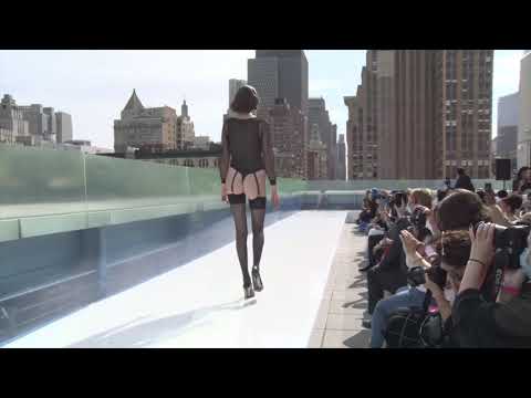 LINGERIE RUNWAY SHOW DURING NEW YORK FASHION WEEK. - YouTube